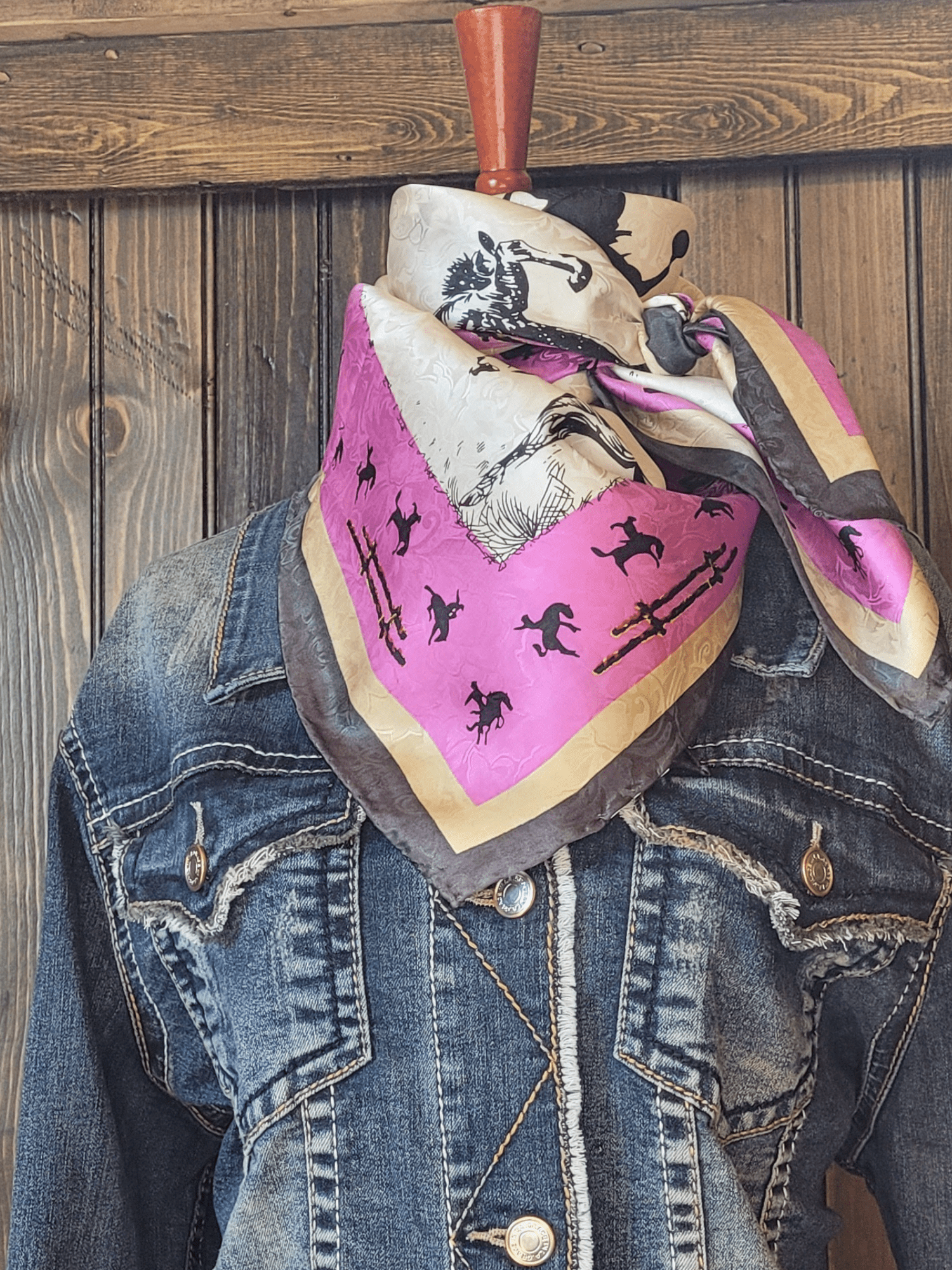 100% Silk Ivory Fences Silk WIld Rag – Frank & Rio